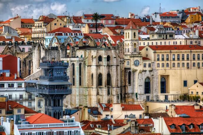 10 HISTORIC BUILDINGS IN PORTUGAL YOU MUST VISIT