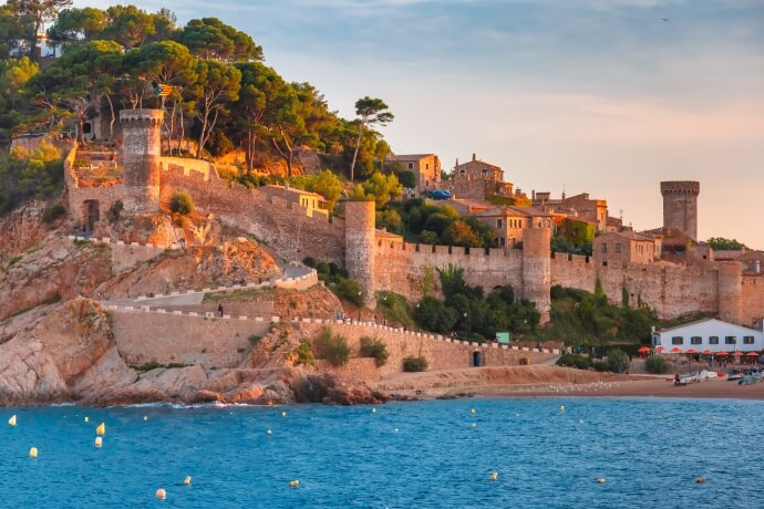 5 REASONS TO VISIT SPAIN